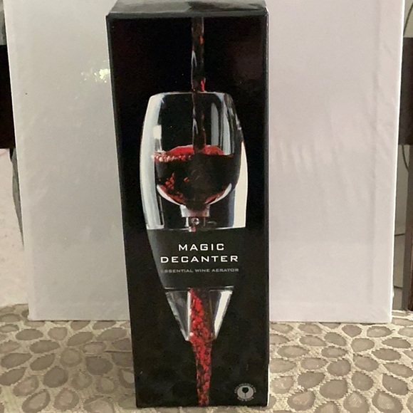 magic decanter | Dining | Magic Decanter Essential Wine Aerator | Poshmark